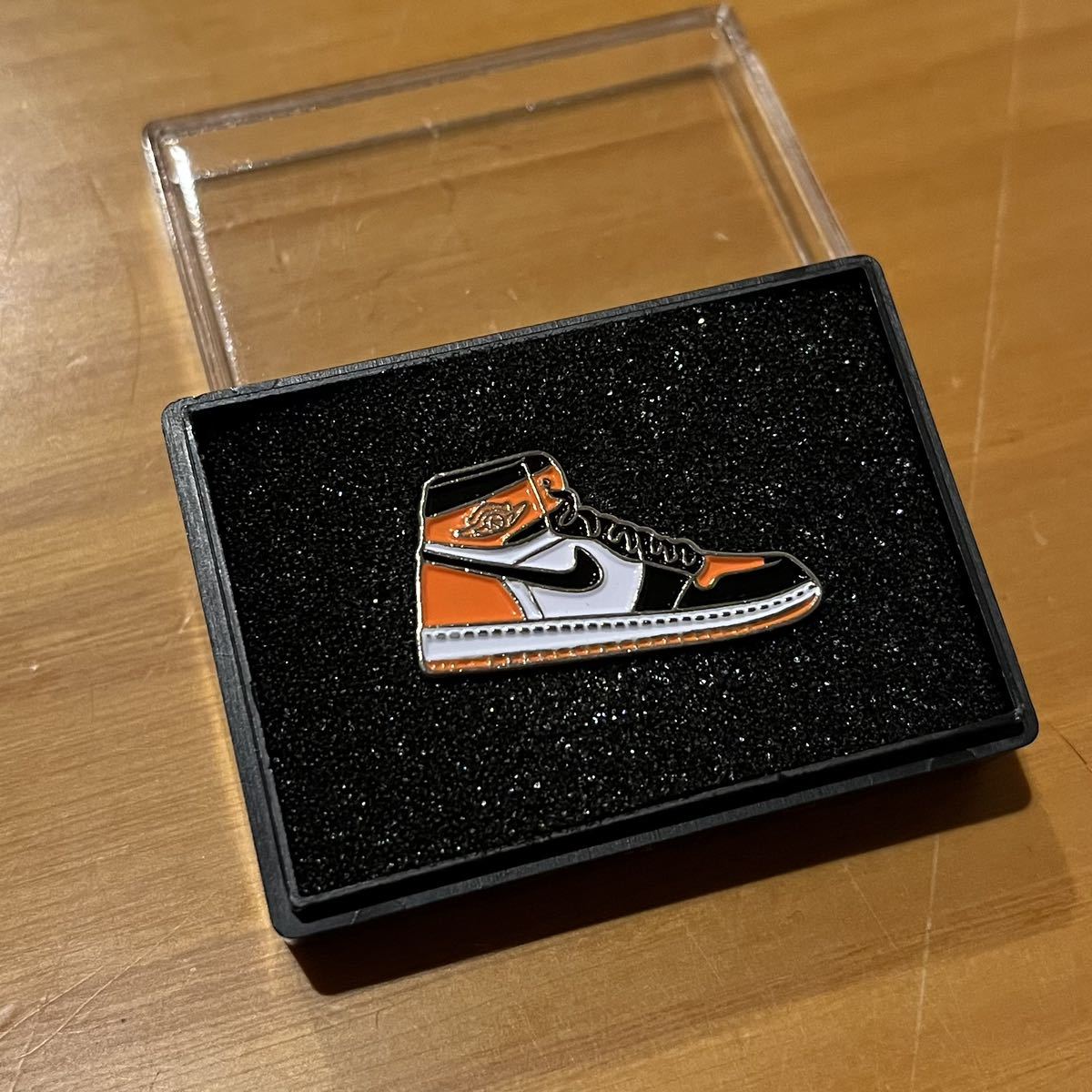Air Jordan エアジョーダン 1 retro ピンバッジ pins スニーカー nike オレンジ(ピンバッジ)｜売買された ...