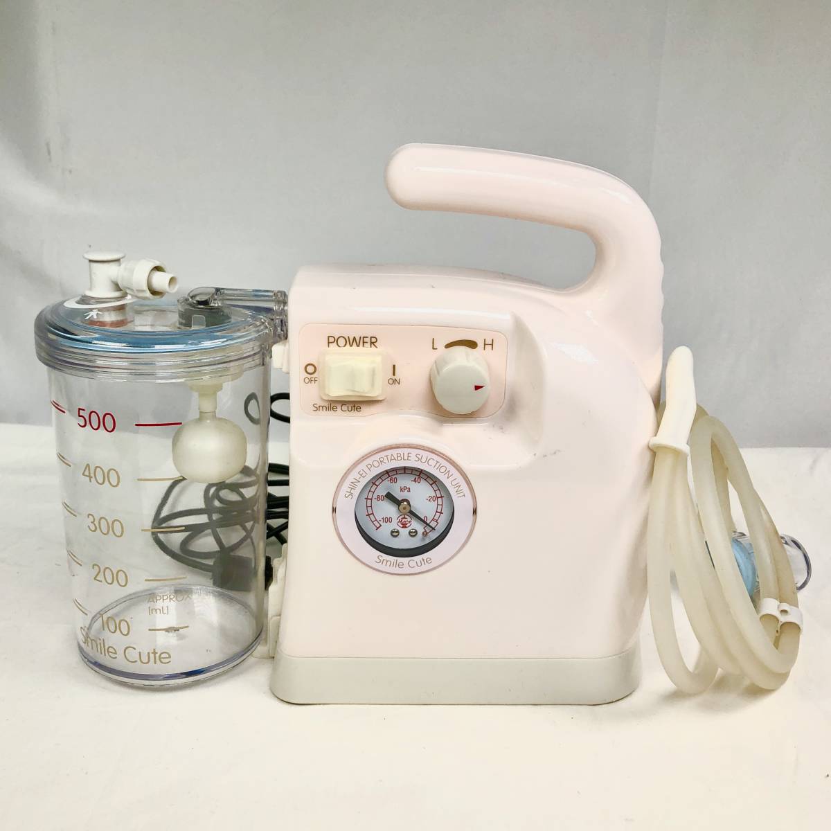 0819B 使用数回のみ スマイルキュート 電動式可搬型吸引器 KS-500 製番17072207 医療機器/新鋭工業/ポータブル/電動鼻水吸引器/(健康用品、健康器具)｜売買された ...