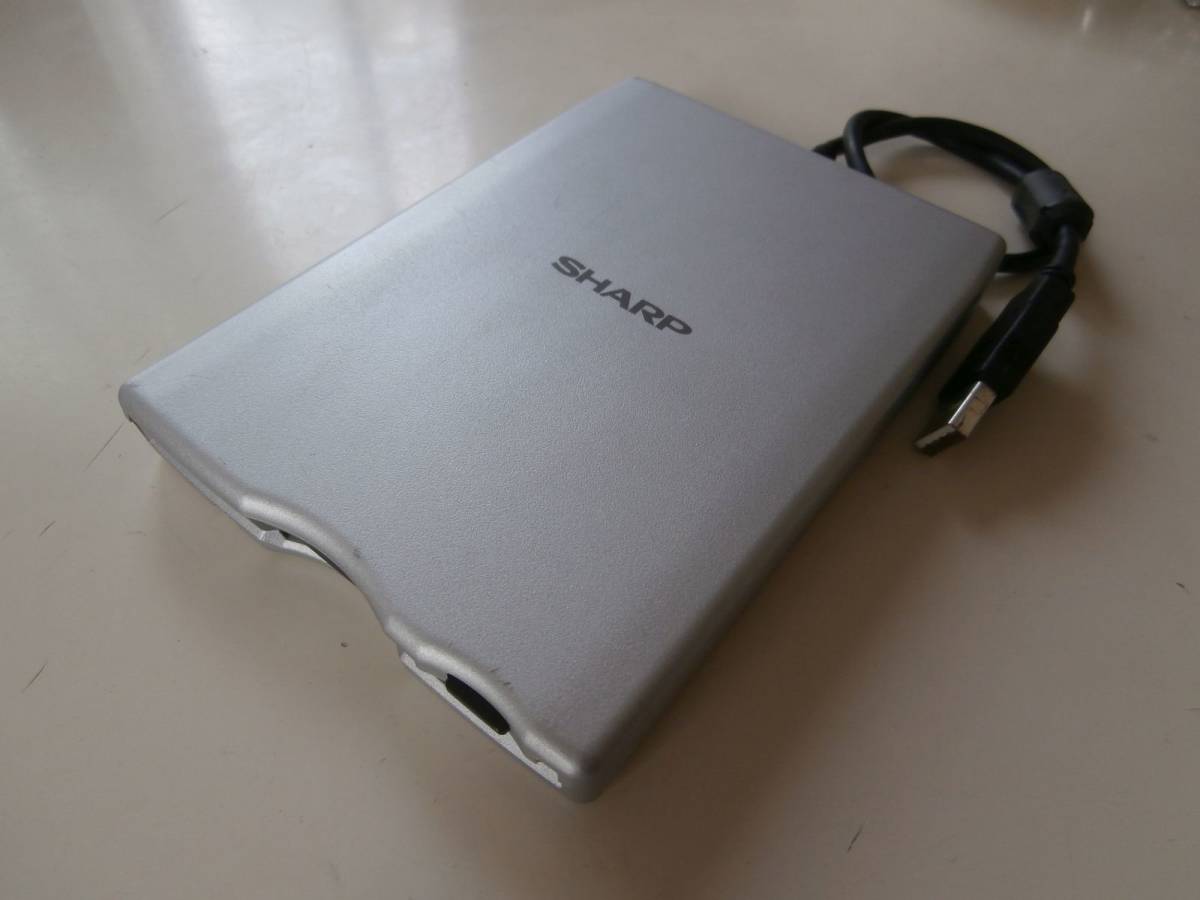 USB FDD 3.5フロッピーディスクドライブ SHARP CE-FD05 MITSUMI製ドライブ(外付け)｜売買されたオークション情報、yahooの商品情報をアーカイブ公開 ...