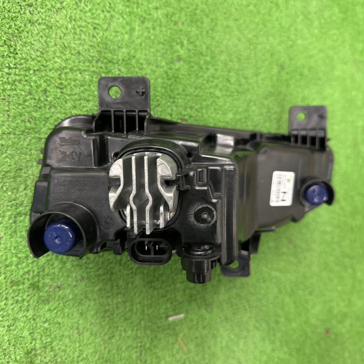 30 日産 セレナ C27 純正 左側 フォグランプ VALEO:26155 8996C(日産用)｜売買されたオークション情報、yahooの ...