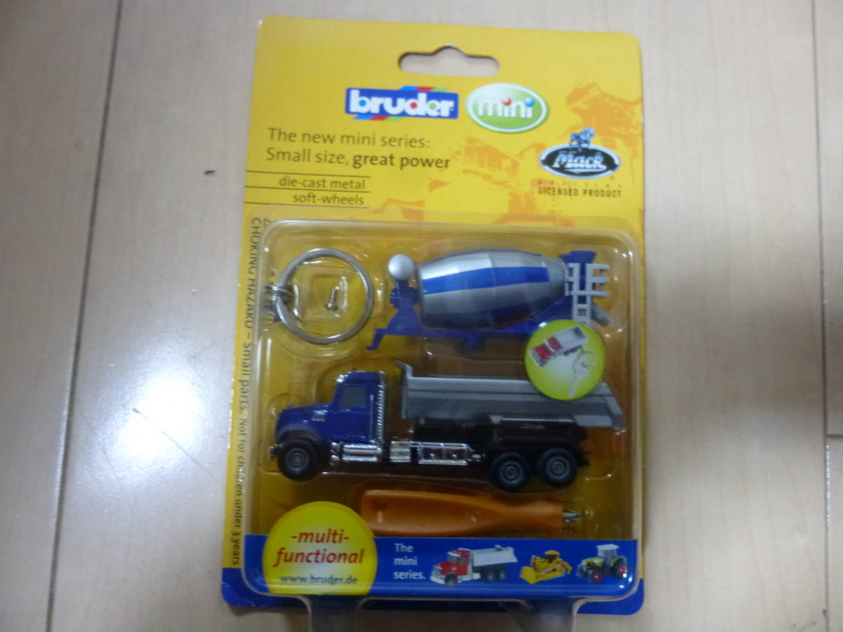 Mack Trucks ミニカー Bruder mini ブルーダー ミニ キーホルダー(建設車両、作業車)｜売買されたオークション情報 ...