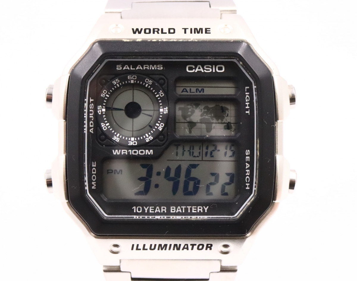 ト長 CASIO カシオ AE-1200WH 3299 WORLD TIME クオーツ QZ 腕時計 デジタル ワールドタイム シルバー× ...