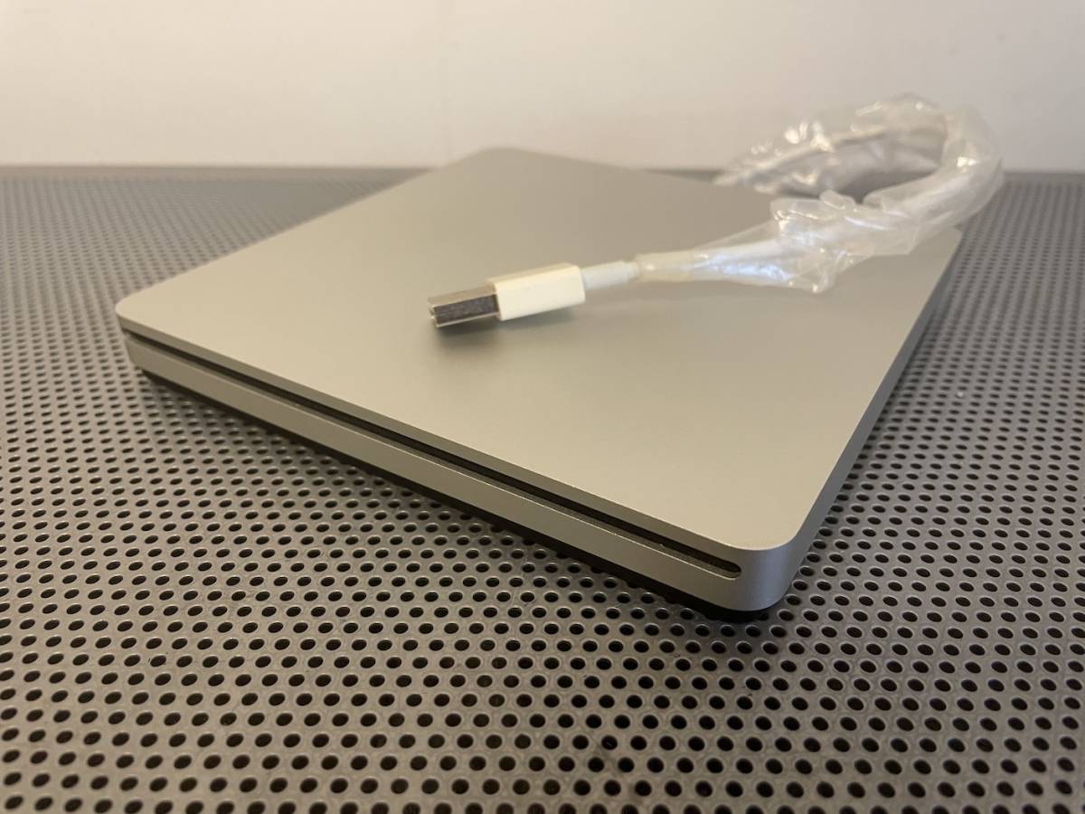 Apple USB SuperDrive アップル(その他)｜売買されたオークション情報、yahooの商品情報をアーカイブ公開 ...