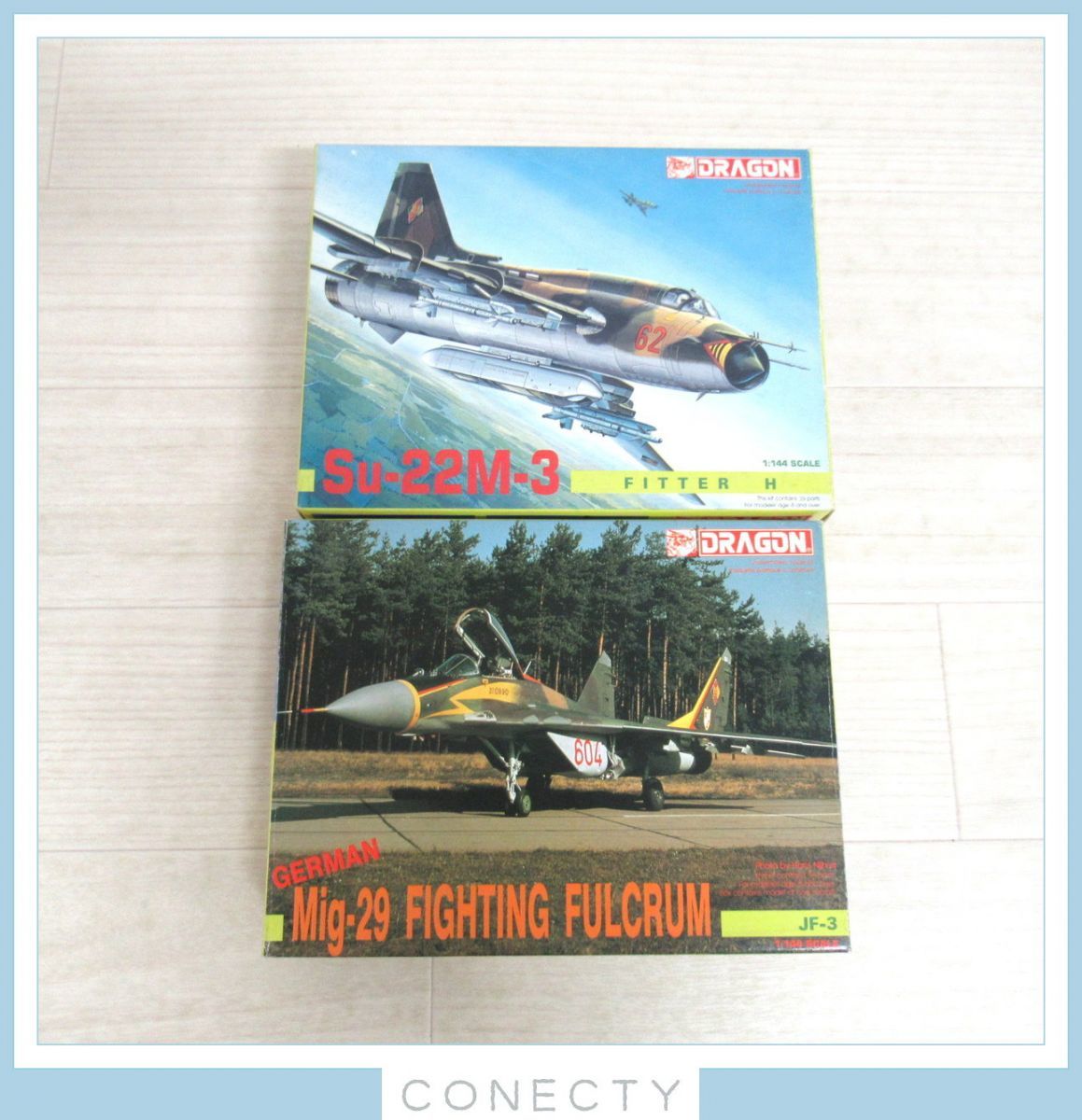 ドラゴン 1/144 German Mig-29 FIGHTING FULCRUM JF-3 フルクラム 東ドイツ空軍/Su22M-3 ...