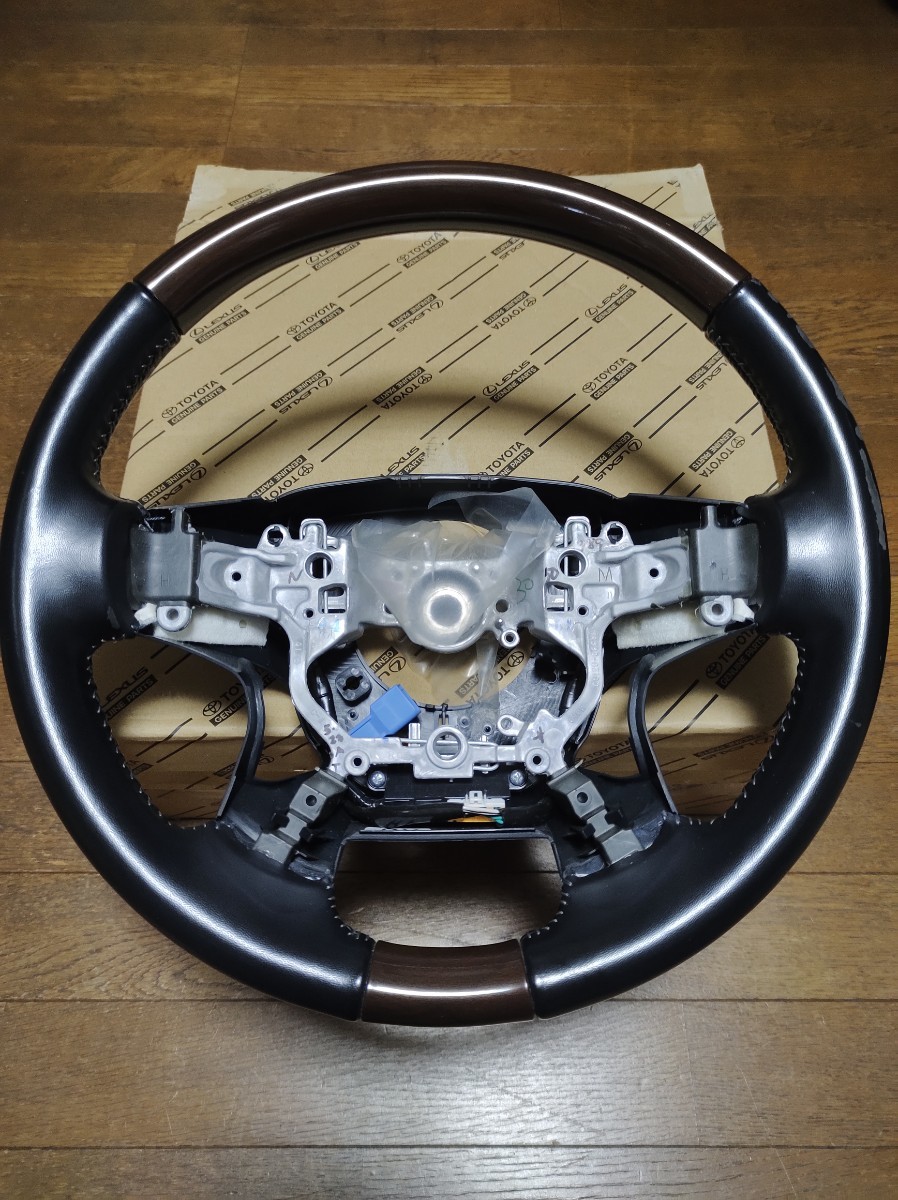 張り替え後に発送 メタルウッド ヒーター付きステアリング 210クラウン/awsハイブリッド/30アルファード/ヴェルファイア/150後期プラド(ステアリング、ハンドル本体)｜売買された ...