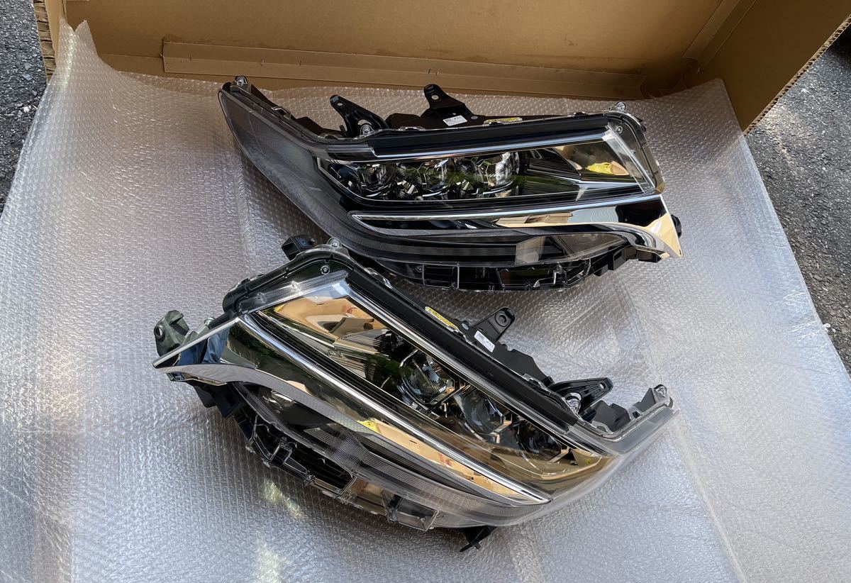 30 アルファード 後期 純正 3眼 ヘッドライト 左 右 ハ AYH30 AGH30 AGH35 GGH30(ヘッドライト)｜売買されたオークション情報、yahooの商品情報をアーカイブ公開 ...