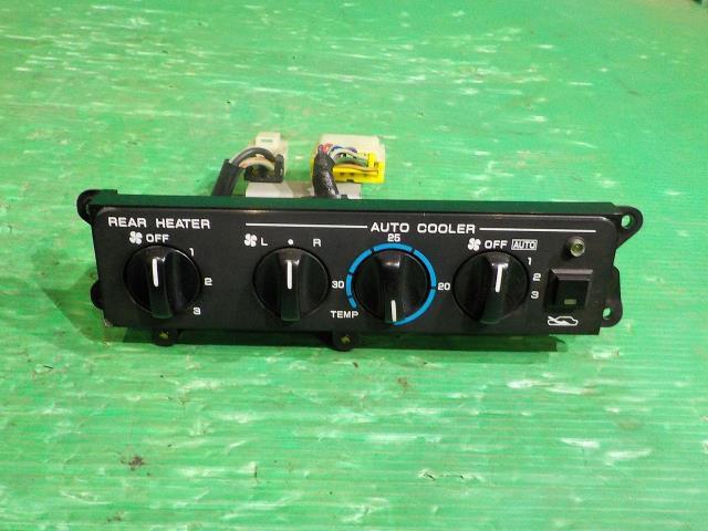 シビリアン KC-RW40 A/Cスイッチパネル DX 26人 24V TD42 4R6 504753-0260/27510-44T00 ...