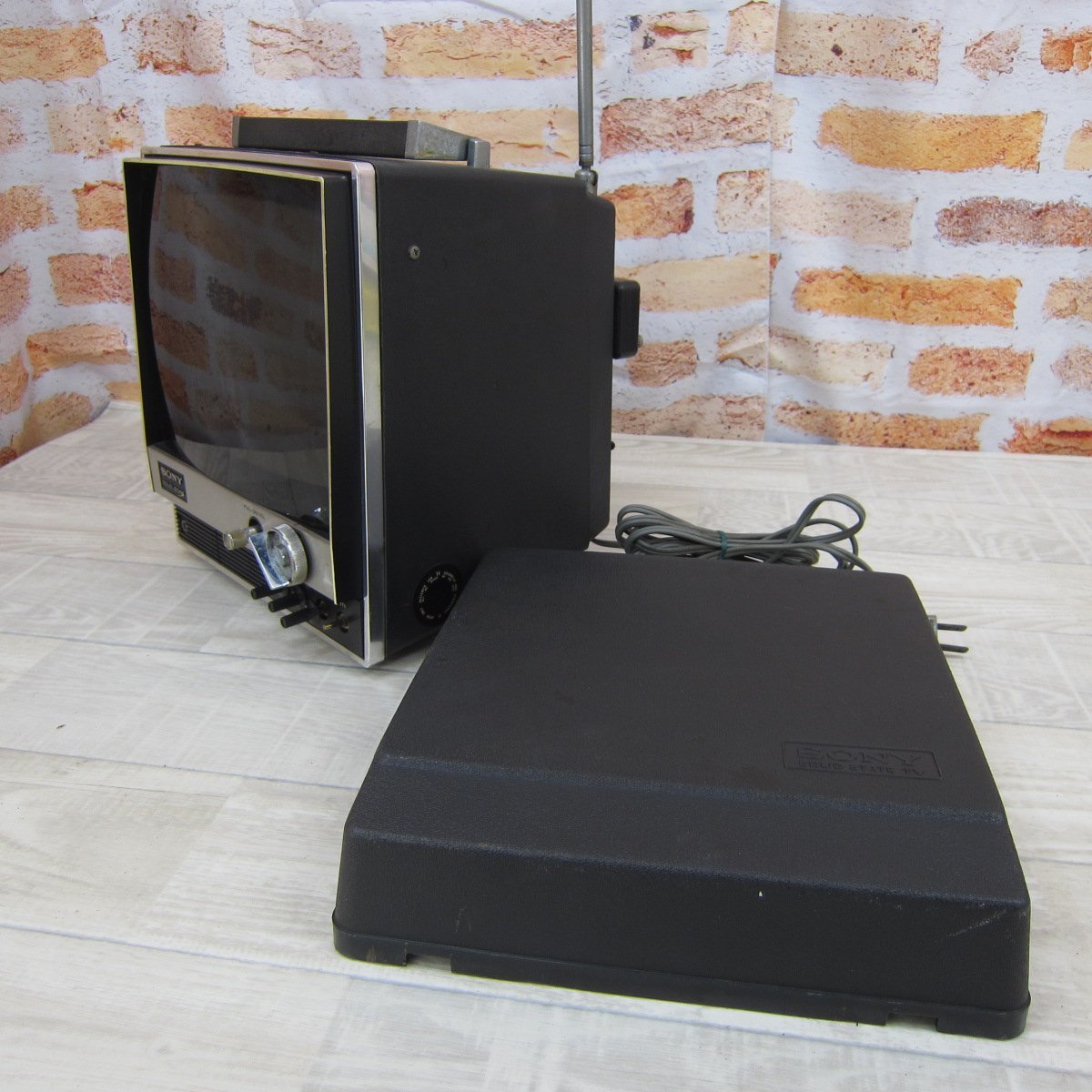 FJ625/SONY 9-95 SOLID STATE TV 9インチ トランジスタTV 白黒 カバー付き 昭和レトロ ブラウン管テレビ ...