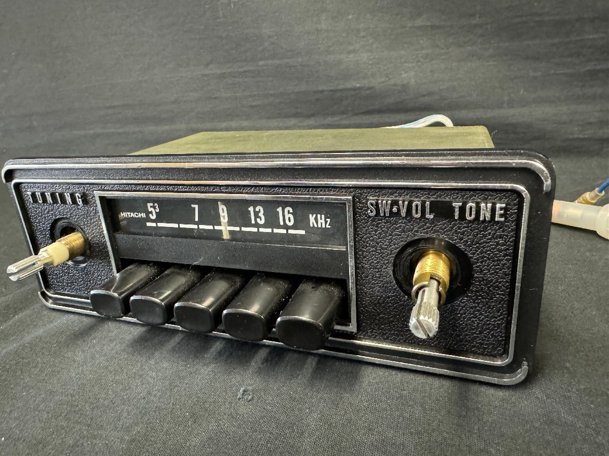 55―015 カーオーディオ HITACHI CAR RADIO MODEL TM-751GA ALL TRANSISTOR 通電確認済 ジャンク品 旧車 昭和レトロ 60(カーオーディオ ...