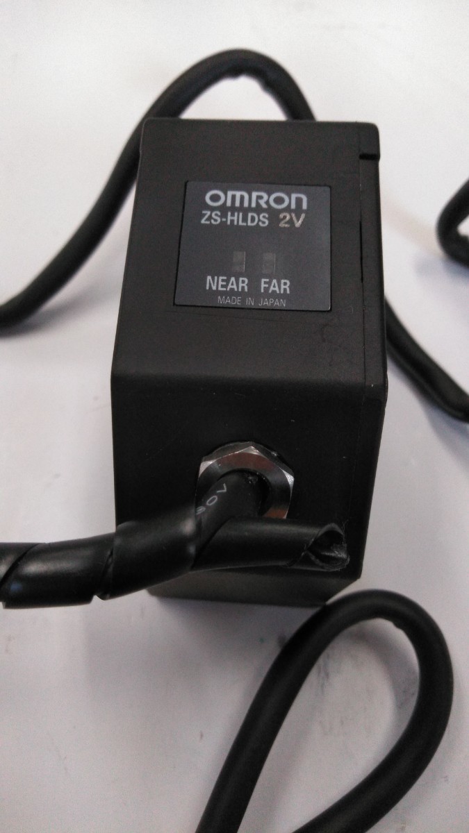 品 Omron スマートセンサ 2次元CMOSレーザタイプ ZS-HLDS2V ミスミ X軸アリ溝ラック&ピニオン式ステージ XWG90 ゴ ...