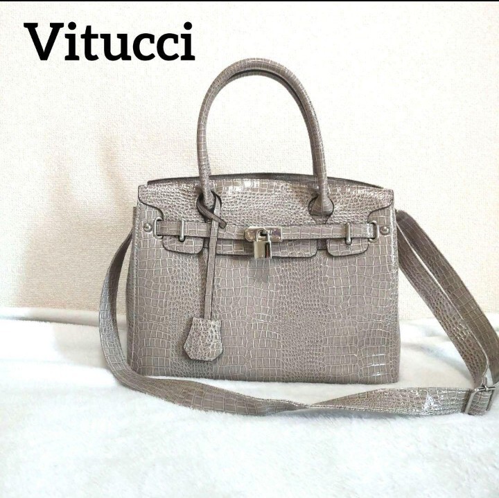 Vitucci ヴィトゥッチ クロコ型押しショルダーバッグ レザー アイスグレー 南京錠金具付き ゴールド金具 2way ハンドバッグ エナメル 光沢(その他)｜売買されたオークション情報 ...