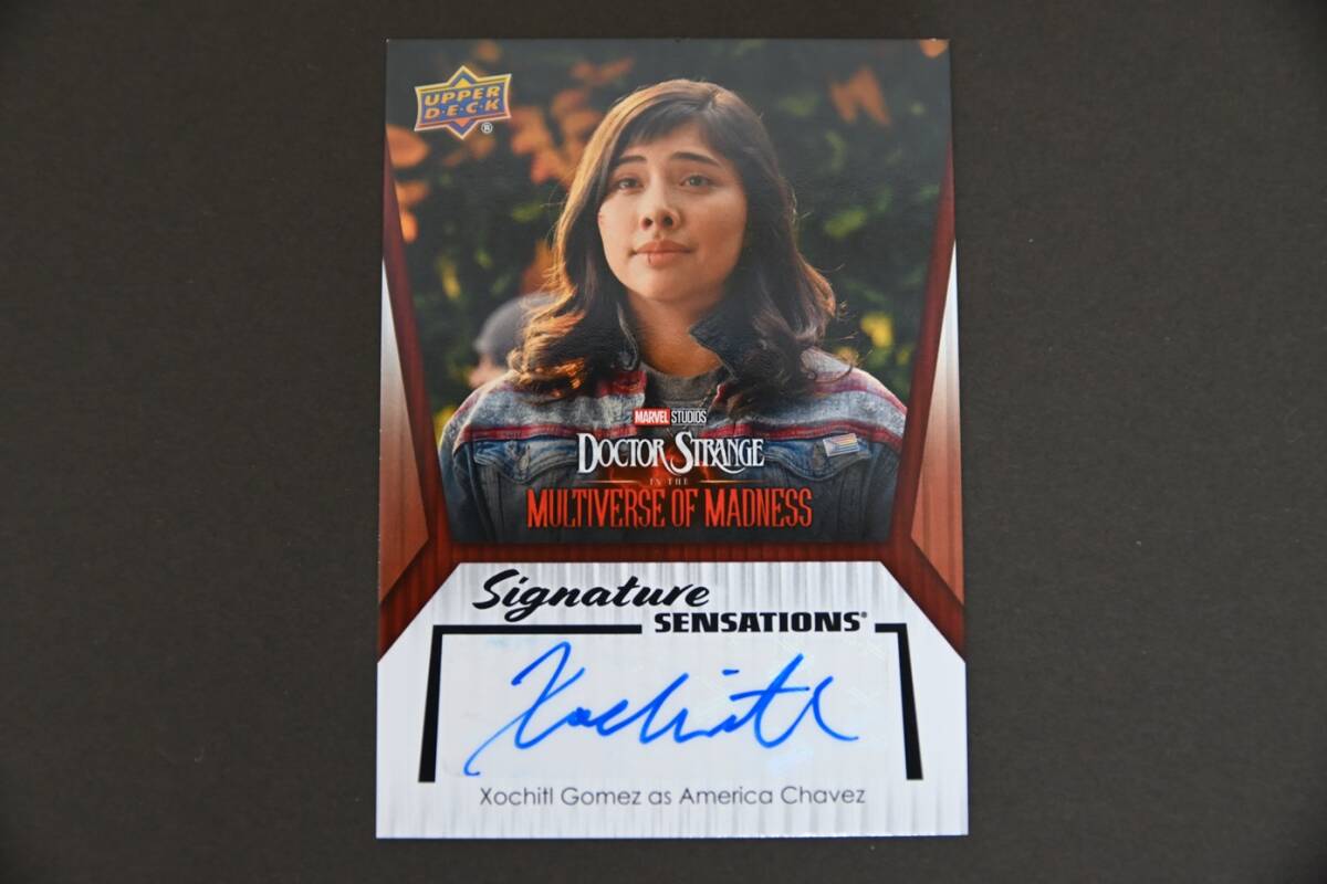 ソーチー ゴメス Doctor Strange America Chavez Xochitl Gomez Signature ...