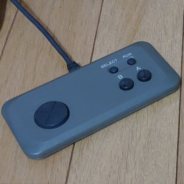 富士通FM TOWNSのゲームコントローラー FMT-PD101 FUJITSU エフエムタウンズ(FM TOWNS)｜売買されたオークション情報、yahooの商品情報をアーカイブ公開 ...