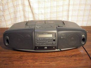 シャープSHARP CD/カセットプレーヤー 品番QT-C700 完動(ラジカセ)｜売買されたオークション情報、yahooの商品情報をアーカイブ公開 - オークファン（aucfan.com）