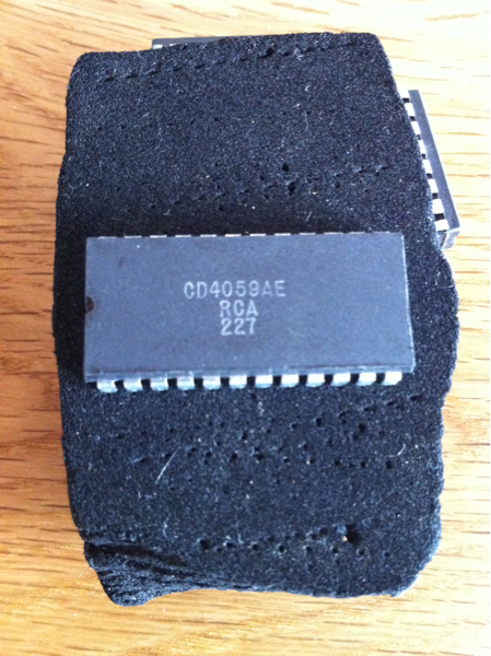 さらに 金田式 ターンテーブル RCA CD4059(パーツ、部品)｜売買されたオークション情報、yahooの商品情報をアーカイブ公開 ...