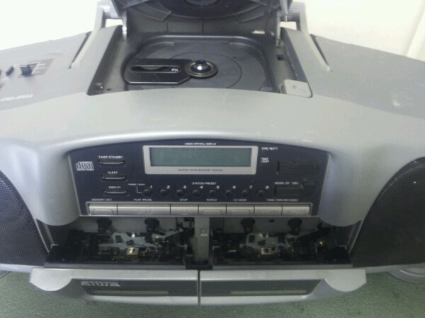 AIWA/アイワ CDラジカセ CSD-SR33(ラジカセ)｜売買されたオークション情報、yahooの商品情報をアーカイブ公開 - オークファン（aucfan.com）