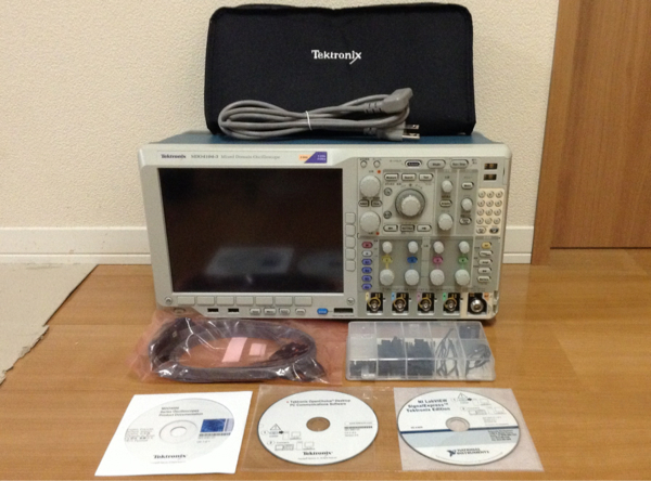 Tektronix MDO4104-3 ミックスド ドメイン オシロスコープ(その他)｜売買されたオークション情報、yahooの商品情報を ...