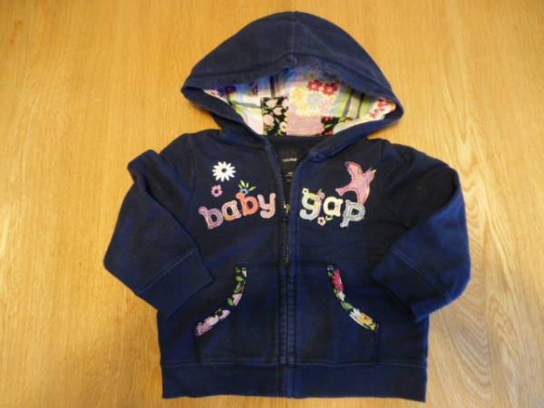 BABY GAP 12-18M パーカー 紺(80（75～84cm）)｜売買されたオークション情報、yahooの商品情報をアーカイブ公開 - オークファン（aucfan.com）