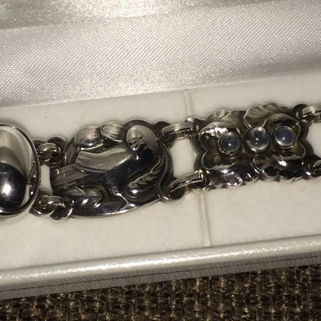 Georg Jensen ムーンストーンブレスレットSILVER925(ブレスレット、バングル)｜売買されたオークション情報、yahooの商品情報をアーカイブ公開 - オークファン ...