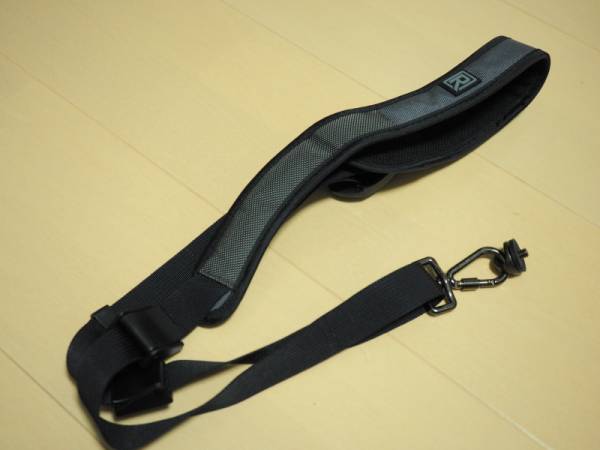 BLACKRAPID/ブラックラピッド RS-W1C(アクセサリー)｜売買されたオークション情報、yahooの商品情報をアーカイブ公開 ...