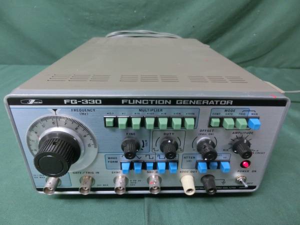 岩通 FG-330 FUNCTION GENERATOR 波形発生器 IWATSU(アマチュア無線)｜売買されたオークション情報、yahooの商品情報をアーカイブ公開 - オークファン ...