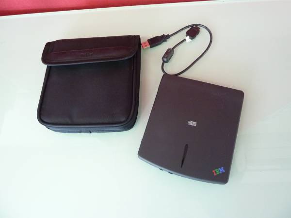 IBM CD-ROMドライブ CD-210PU 動作 品 1010サイ(外付けCD-R/RWドライブ)｜売買されたオークション情報、yahoo ...