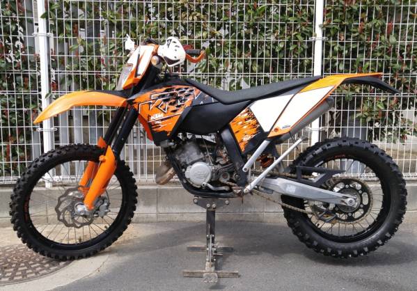 極上 車 2008年型 KTM 125 EXC(KTM)｜売買されたオークション情報、yahooの商品情報をアーカイブ公開 - オークファン ...
