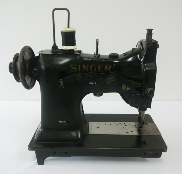 SINGERシンガー アンティークミシン 151W1(ミシン)｜売買されたオークション情報、yahooの商品情報をアーカイブ公開 ...