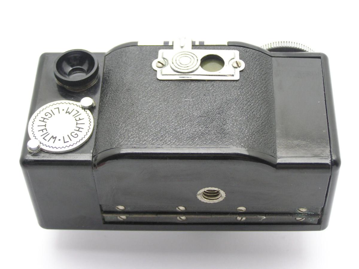 ハロ-カメラ 6419 超珍品 RICH-RAY RICHLET 35 24×36 ベークライト製 高級 ボルタ判玩具カメラ 難有り(その他 ...