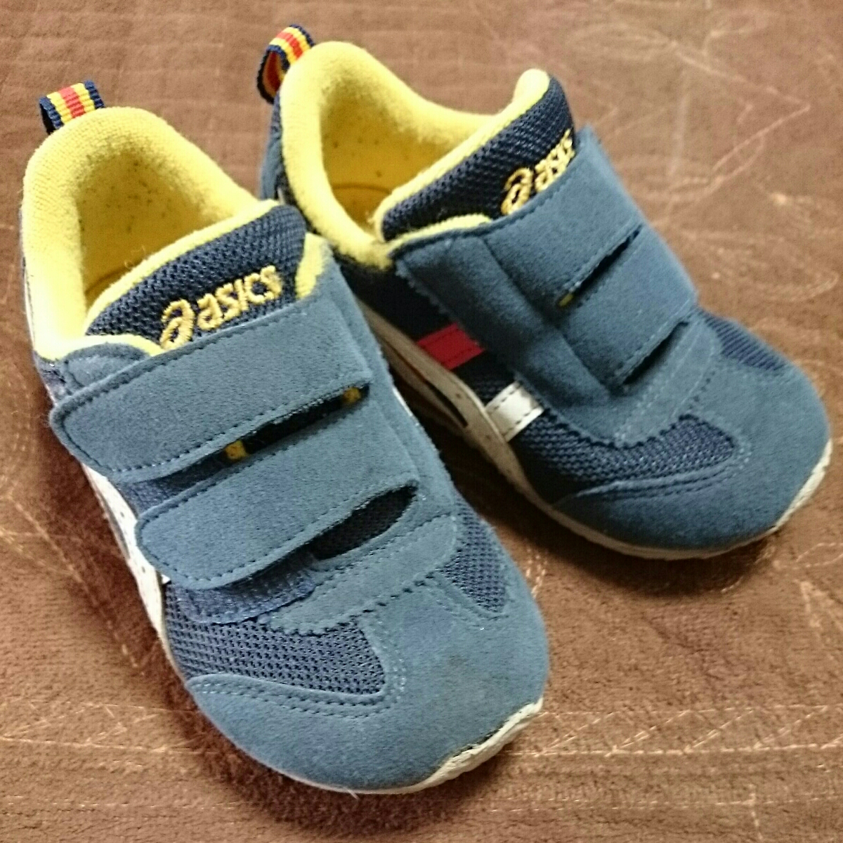 asics スニーカー 15cm(15cm～)｜売買されたオークション情報、yahooの商品情報をアーカイブ公開 - オークファン（aucfan.com）