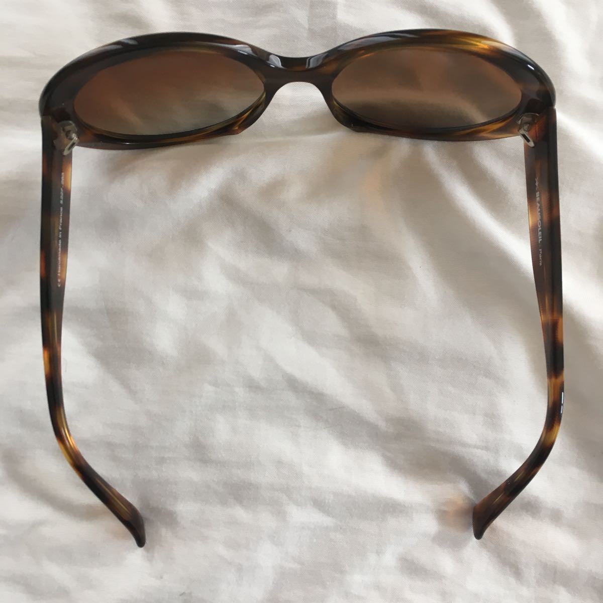 ND34 FREDERIC BEAUSOLEIL ボーソレイユ サングラス ハードケース付き べっ甲 ラメ入り S227-283(セル、プラスチックフレーム)｜売買されたオークション情報 ...