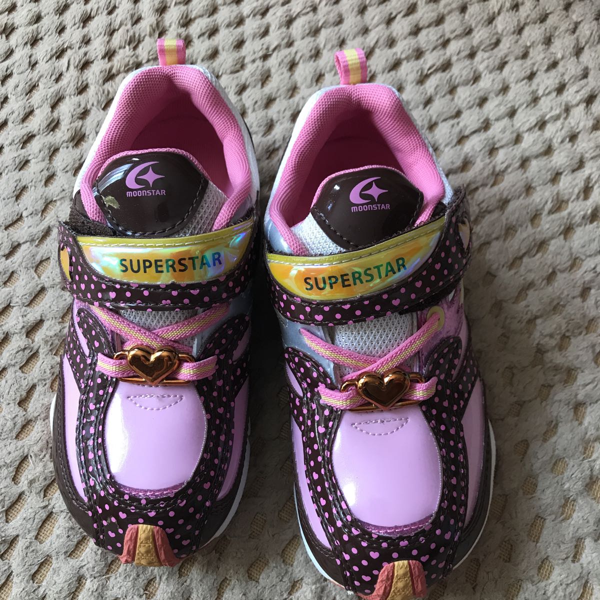 moonSTAR SUPERSTAR. 18.5E(16cm～)｜売買されたオークション情報、yahooの商品情報をアーカイブ公開 - オークファン（aucfan.com）