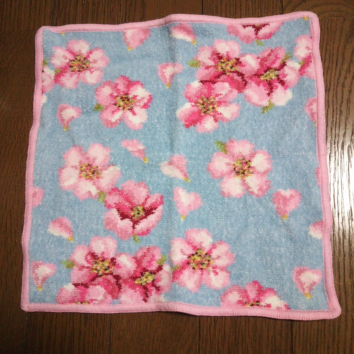 FEILER ミニタオル(フェイラー)｜売買されたオークション情報、yahooの商品情報をアーカイブ公開 - オークファン（aucfan.com）