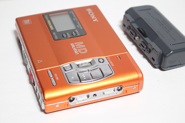 SONY ソニー MZ-R50 MD ウォークマン オレンジ モデル PORTABLE MINIDISC RECORDER WALKMAN ...