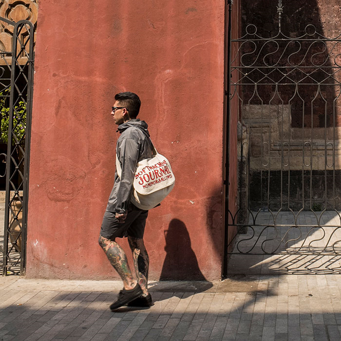 SALE50%OFF SOFTMACHINE ソフトマシーン ニュースペーパーバッグ WHITE SM JOURNAL NEWS PAPER BAG 2018S/A新作 CALEE CLUCT ...