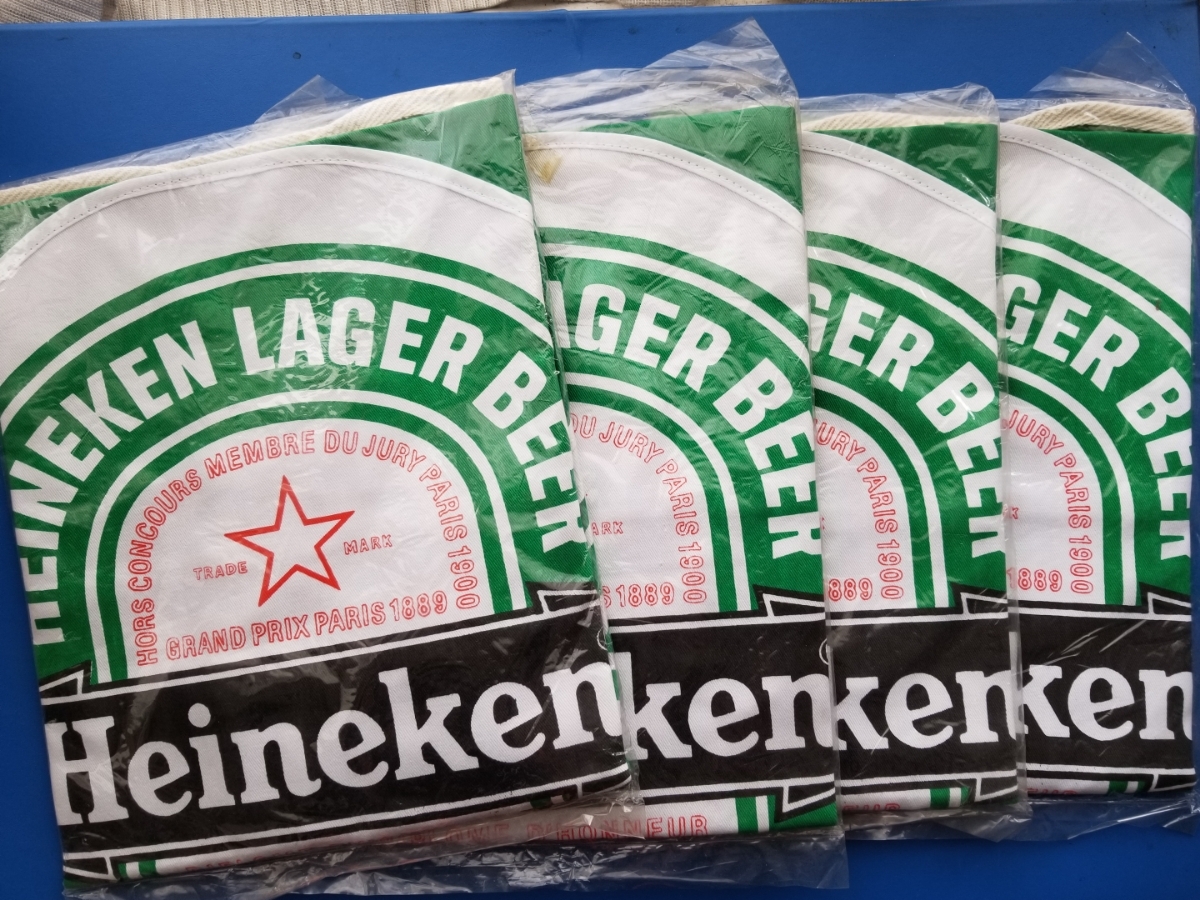 Heineken ハイネケン エプロン4枚セット(その他)｜売買されたオークション情報、yahooの商品情報をアーカイブ公開 - オークファン ...