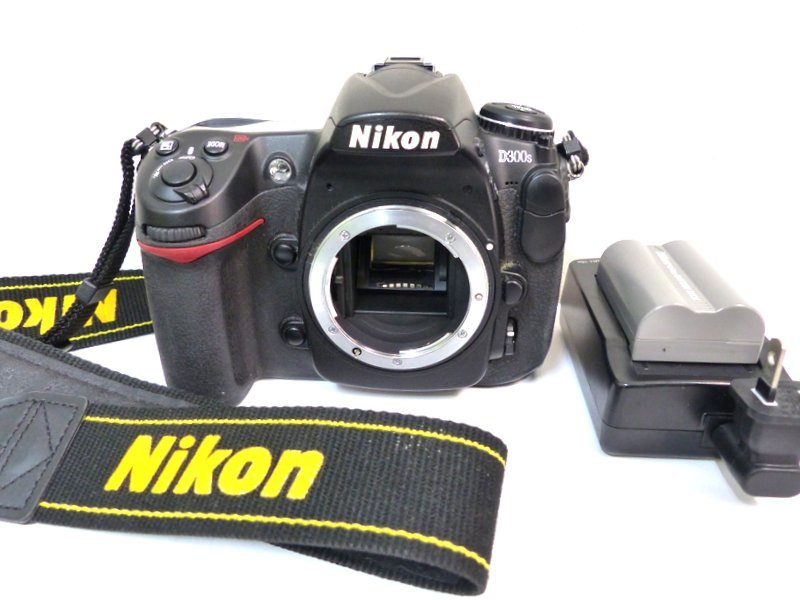 5270 Nikon ニコン D300S デジタル一眼レフカメラ 本体のみ(ニコン)｜売買されたオークション情報、yahooの商品情報をアーカイブ公開 - オークファン（aucfan.com）