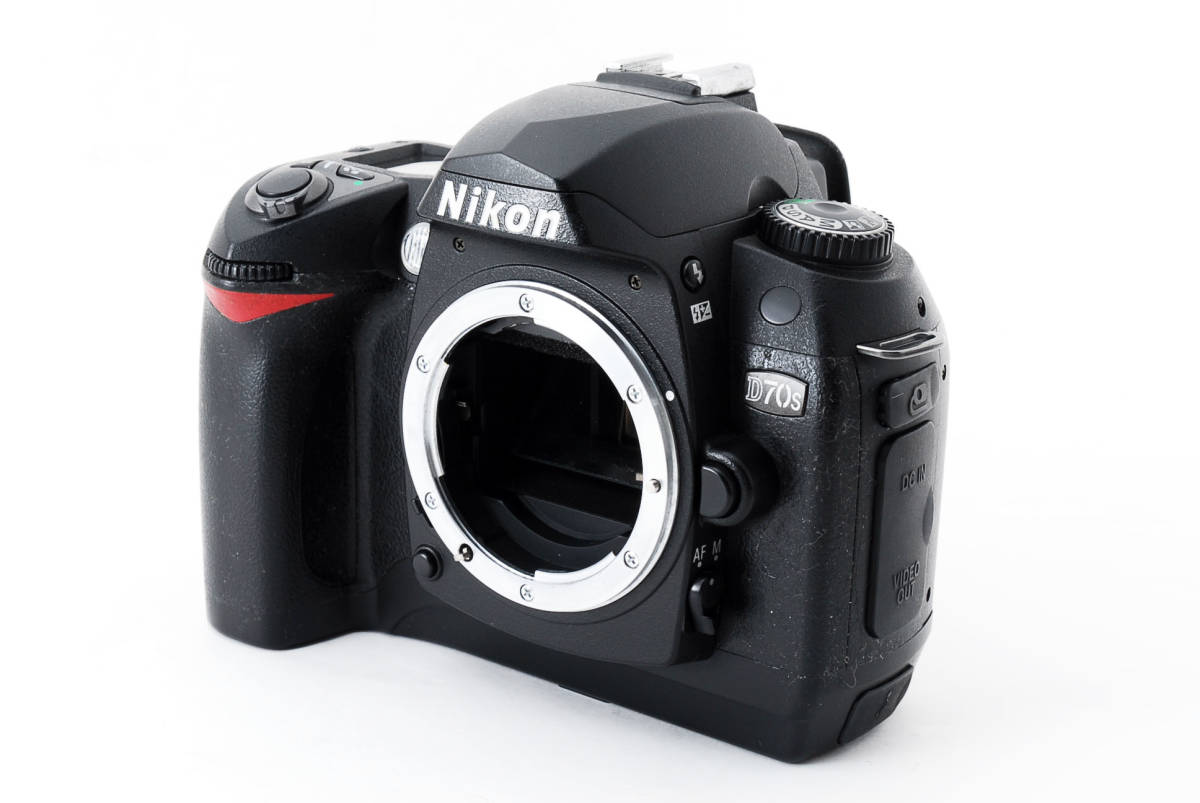 予備バッテリー付 動作好調 NIKON ニコン D70S ボディ デジタル一眼レフカメラ 同梱可能 ＃2997(ニコン)｜売買されたオークション情報、yahooの商品情報をアーカイブ公開 ...