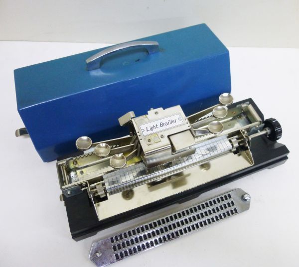 品 点字タイプライター Light Brailler ライトブレーラー 弘誓社 現状品 #1219-1C1(タイプライター)｜売買された ...