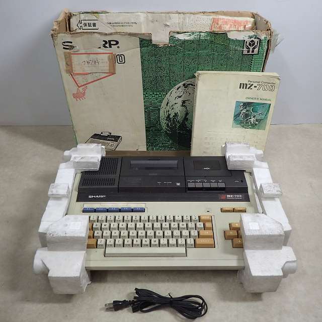 SHARP MZ-700 MZ-731 本体 箱説付 通電のみ確認 パーツ取りにどうぞ 1円 40(パソコン)｜売買されたオークション情報 ...