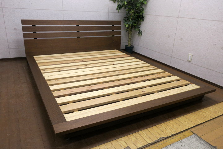 展示品 ACTUS/アクタス FB BED LOW TYPE/エフビー ベッド ロータイプ ウォールナット クイーンサイズ ベッドフレーム(フレームのみ)｜売買されたオークション情報 ...