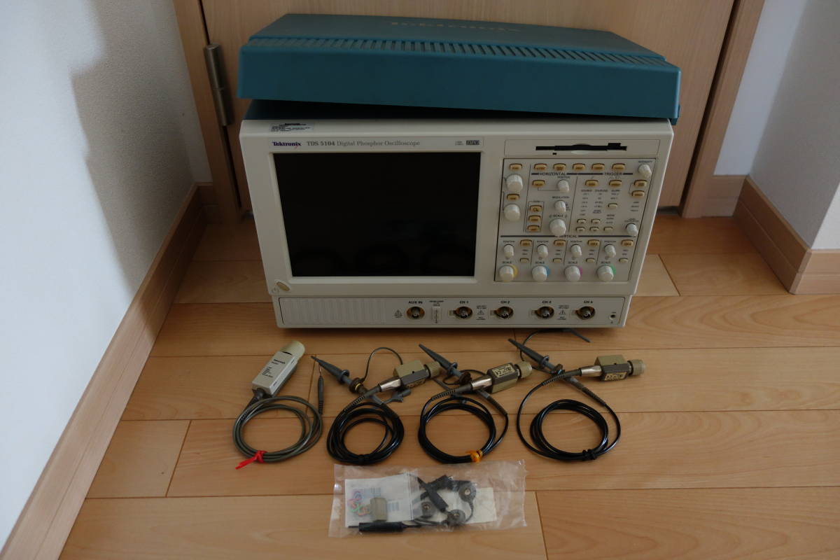 難あり Tektronix TDS5104 Digital Phosphor Oscilloscope 1GHz 4 Channel(その他 ...