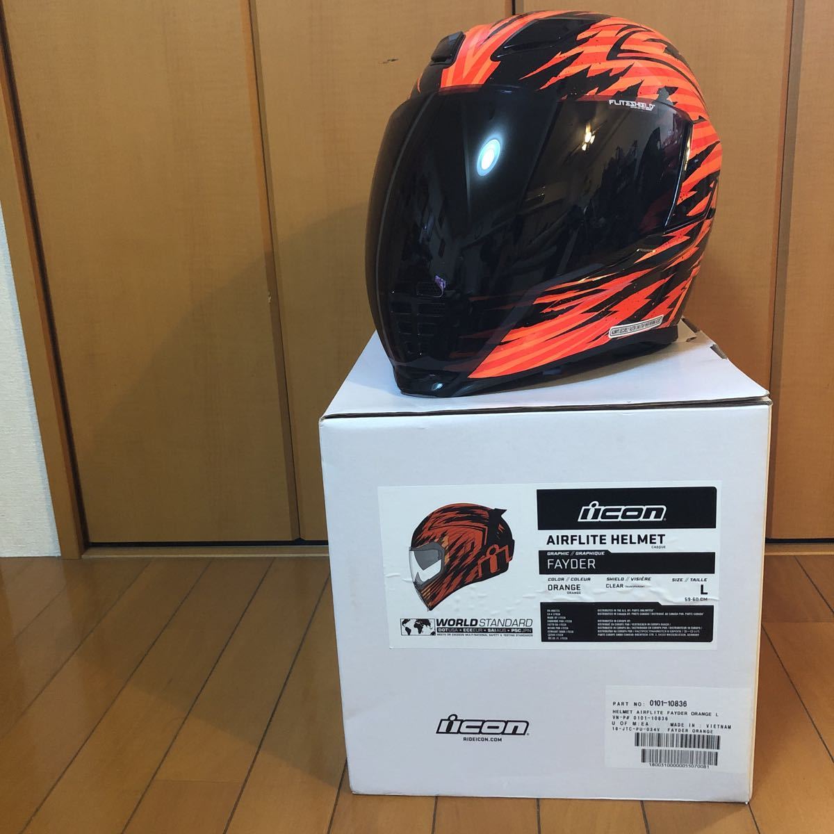 iicon Airflite Helmet アイコン ヘルメット エアーフライトグラフィック L(Lサイズ)｜売買されたオークション情報 ...
