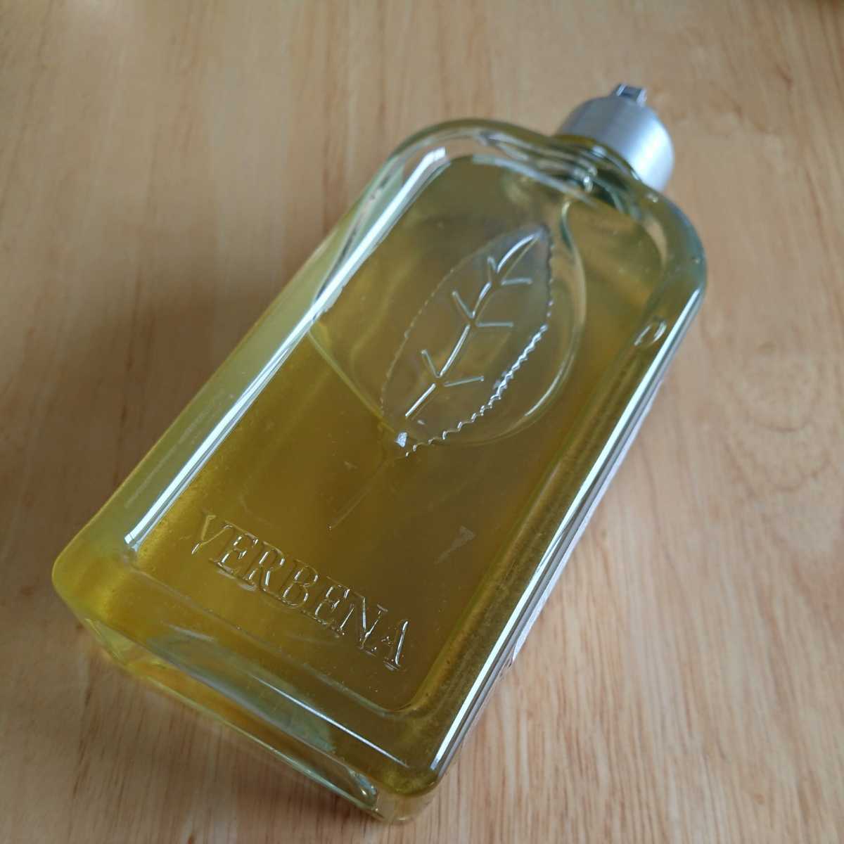 L'OCCITANE ロクシタン MVB ソルベシャワースクラブ 250ml(ロクシタン)｜売買されたオークション情報、yahooの商品情報をアーカイブ公開 - オークファン（aucfan.com）