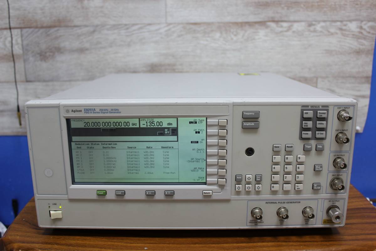 Agilent E8251A PSG-A Series Signal Generator 250MHz-20GHz アマチュア無線#G4079 ...