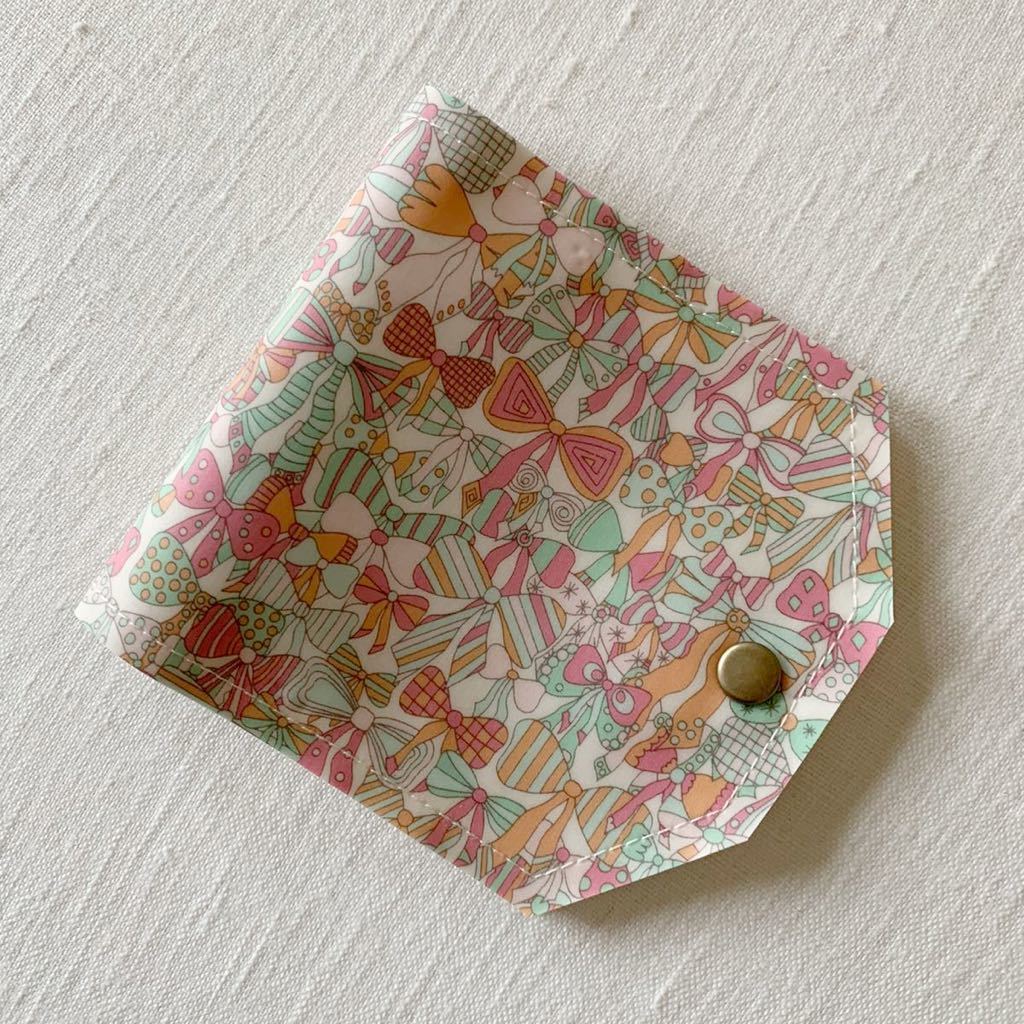 リバティラミネート仮置きマスクケース ジェニーズリボンズOPK(女性用)｜売買されたオークション情報、yahooの商品情報をアーカイブ公開 - オークファン（aucfan.com）