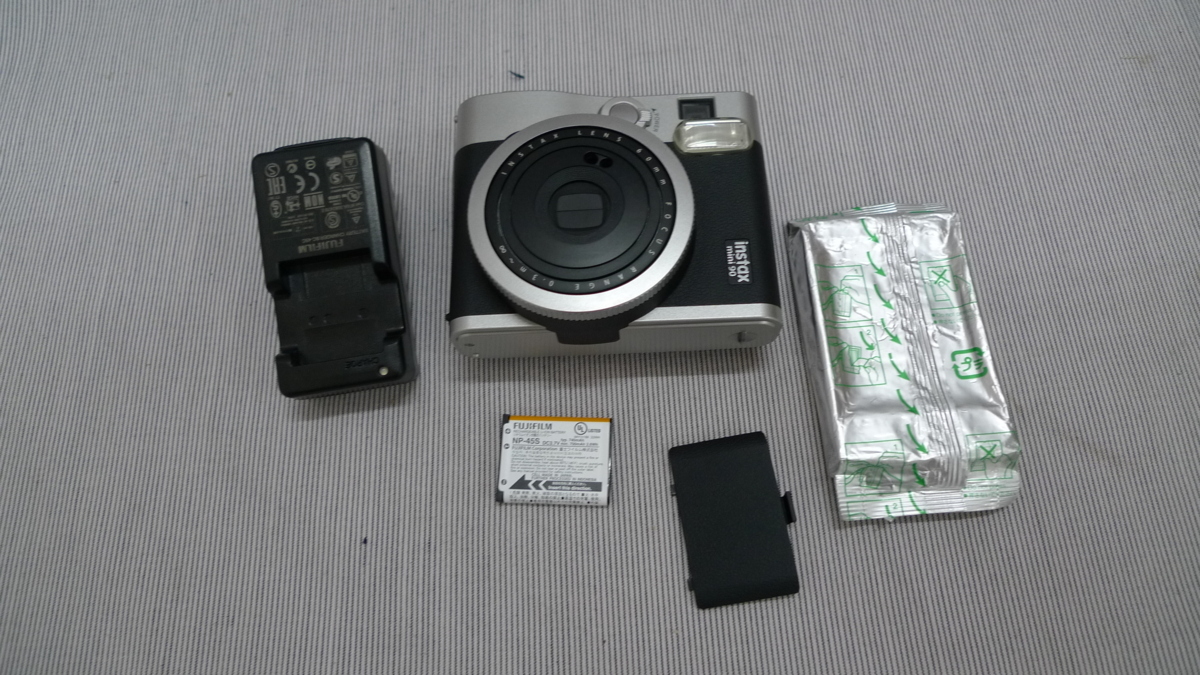 ジャンク チェキ FUJIFILM NEO CLASSIC instax mini90 YC(インスタント、ポラロイド)｜売買されたオークション情報、yahooの商品情報をアーカイブ公開 ...