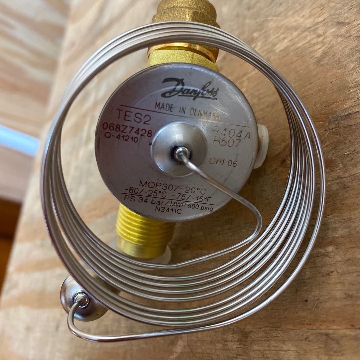 品 Danfoss ダンフォス温度膨張弁 TES2 R404A オリフィス 06 冷媒-60℃ -25℃ 3/8x1/2インチ フレアナット ...
