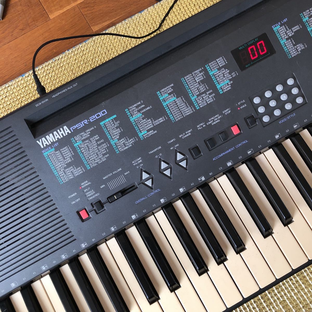 YAMAHA PSR-200 キーボード 61鍵盤 100VOICE 50STYLE 15SONG 品(ヤマハ)｜売買されたオークション情報 ...