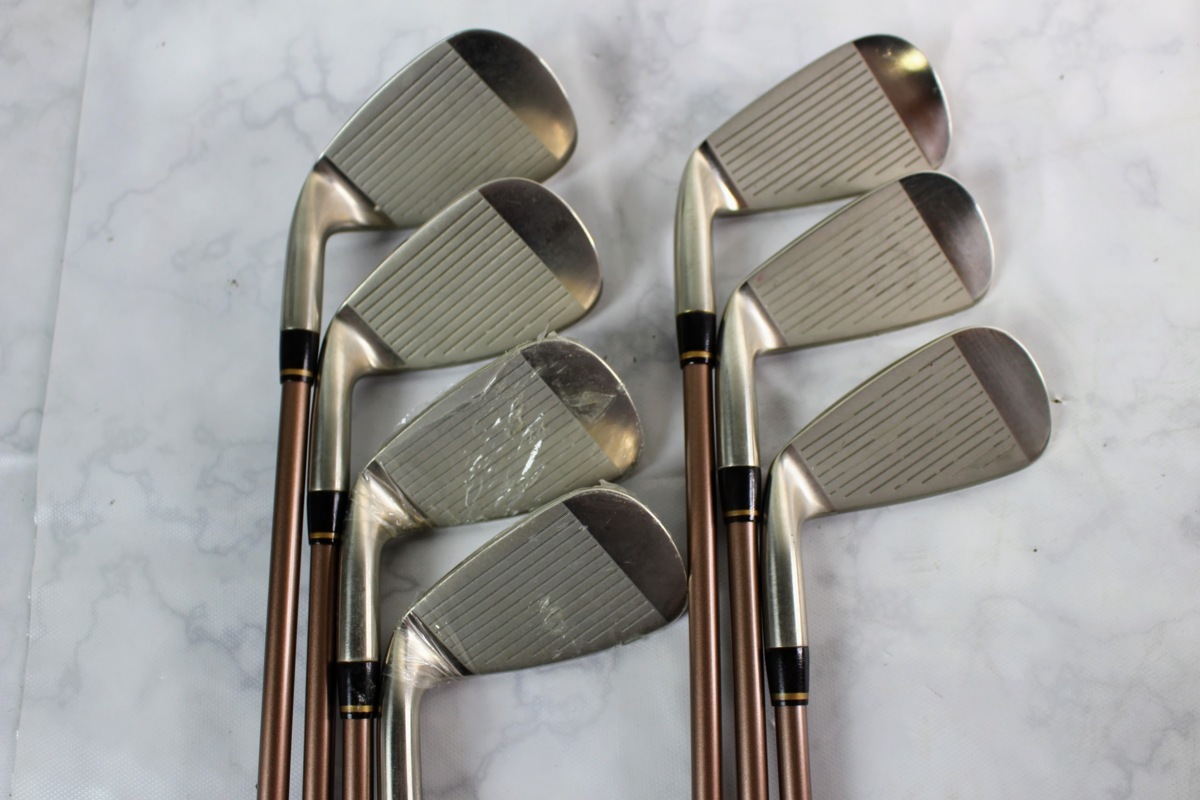 B.2063 テーラーメイド TAYLORMADE A1000 ドライバー ウッド アイアン パター ヘッドカバー ケース セット 右利き用(セット)｜売買されたオークション情報、yahooの ...